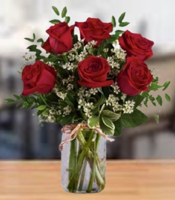 Sweetheart Roses in Mason Jar